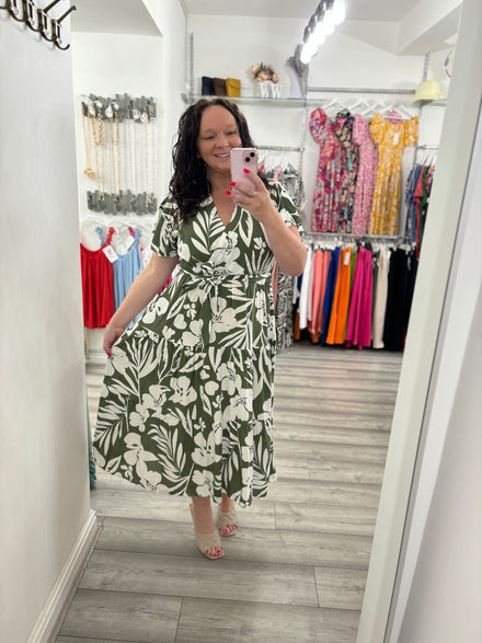 Ladies Fashion Boutique - Uppermill | White Wall Clothing Company